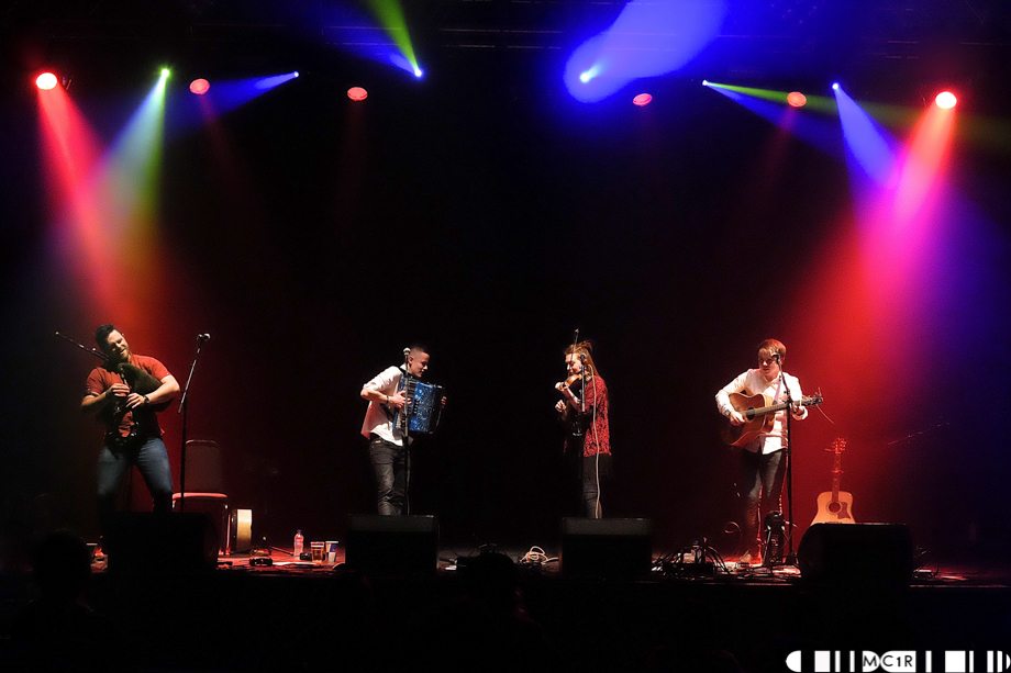 Hò-rò For Debut Album Launch - IGigs