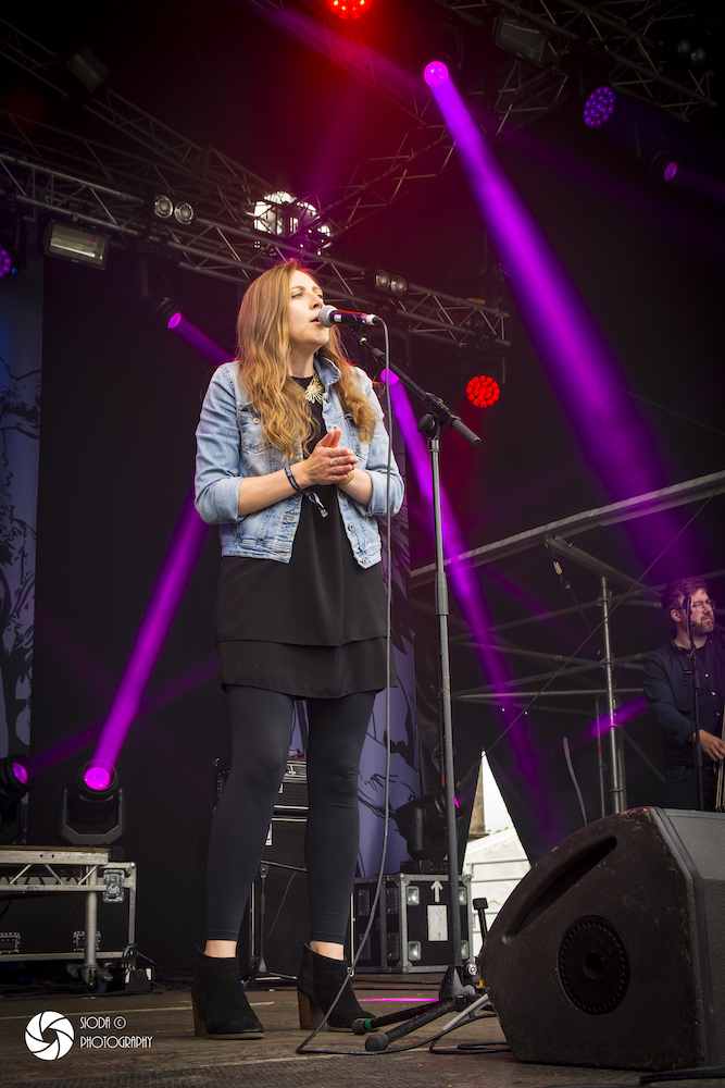 Siobhan Miller at The Gathering 2019 - Images - IGigs